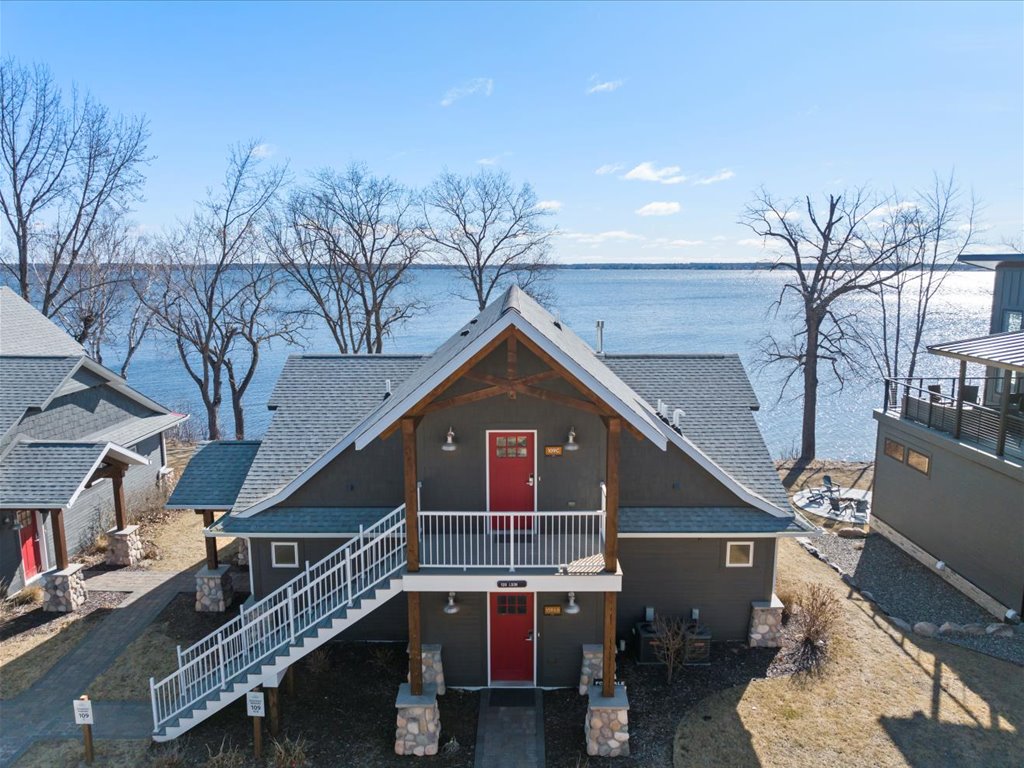 Lakeside Condos - Quarterdeck Resort